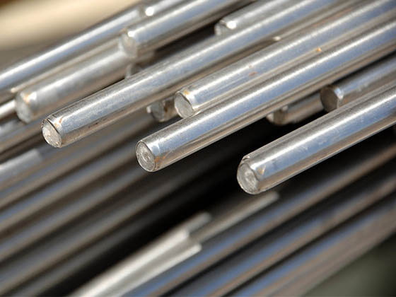 Difference between EN8D and SAE4140 Grade Steels